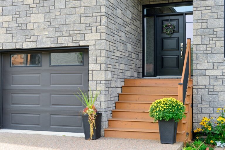 Idei si culori pentru fatade de case moderne